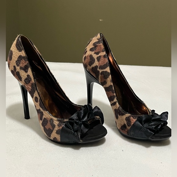 Carlos Santana | Shoes | Carlos Santana Prestige Leopard Print Peep Toe ...